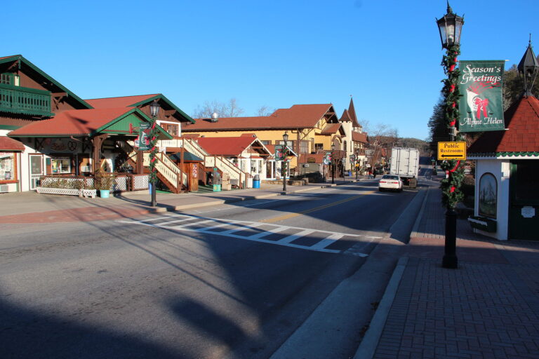 50 amazing small towns in the United States that you’ve never heard of ...