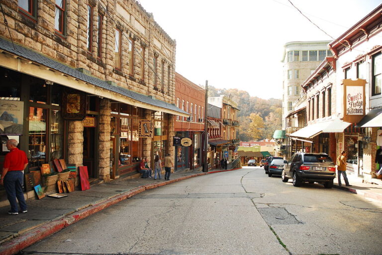 50 amazing small towns in the United States that you’ve never heard of ...
