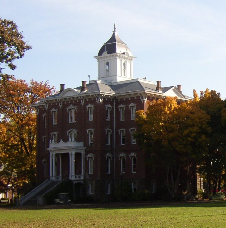 50 amazing small towns in the United States that you’ve never heard of ...